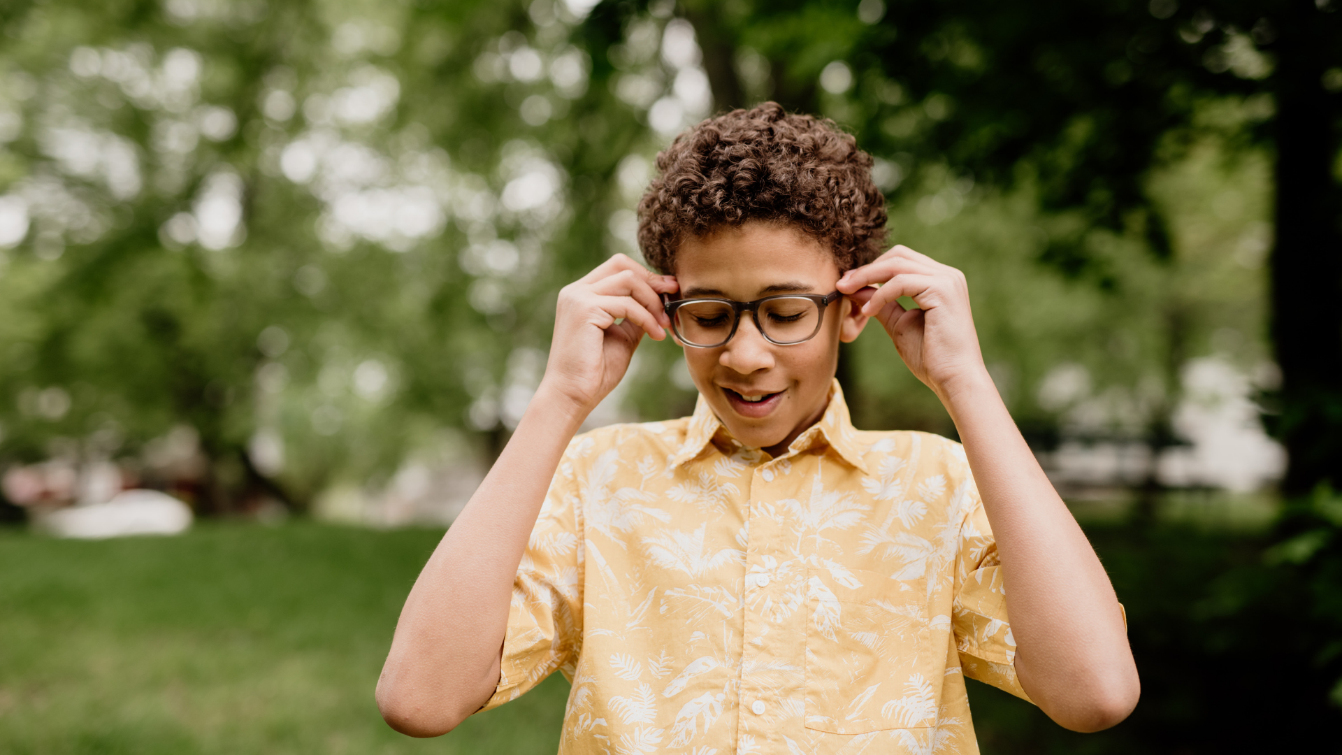 The Five Stages of Wearing Glasses – Jonas Paul Eyewear